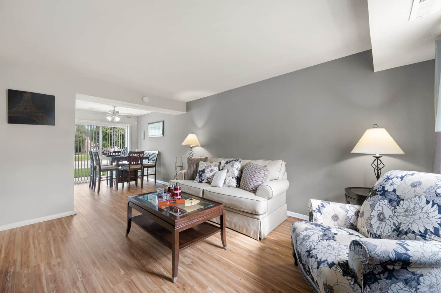 Photos of Apartments & Amenities | Commons at White Marsh