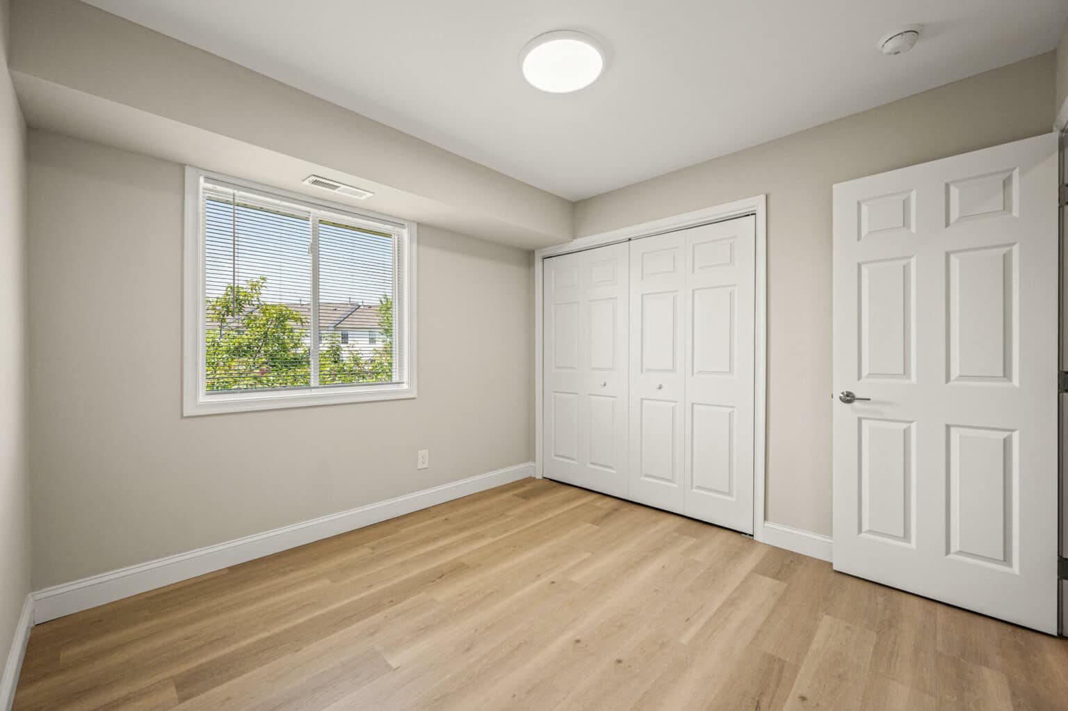 Photos of Apartments & Amenities | Commons at White Marsh